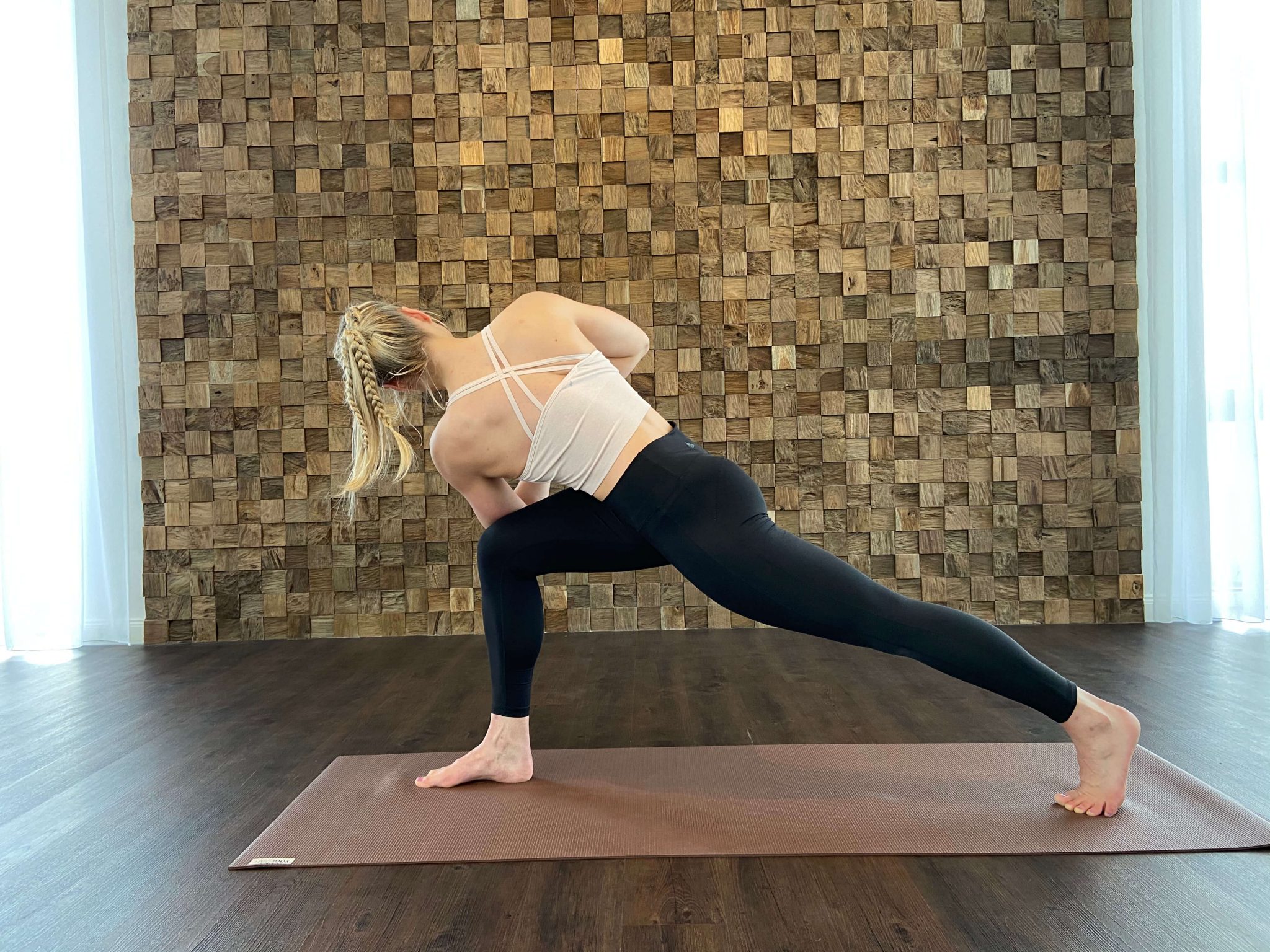 5 Yoga postures for Flat stomach - Ruh Yoga